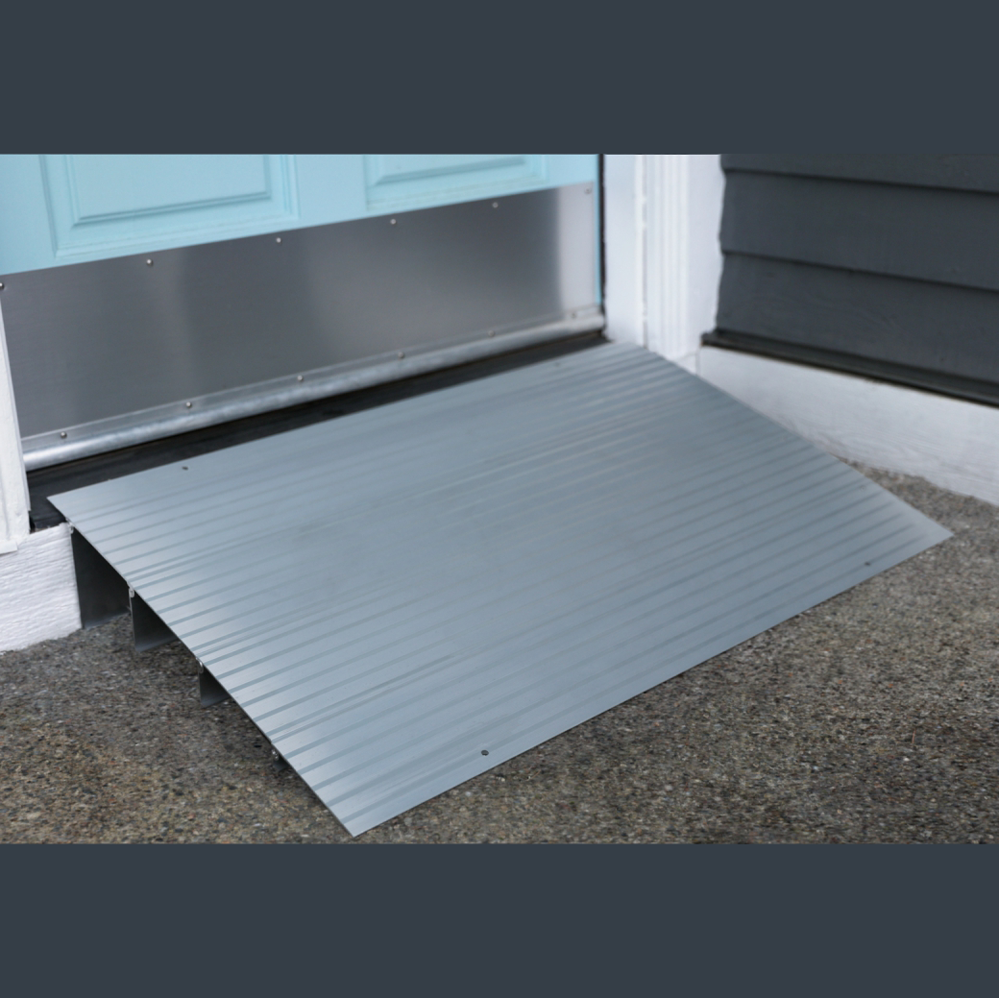 EZ-ACCESS TRANSITIONS® Modular Entry Ramp | SpinLife