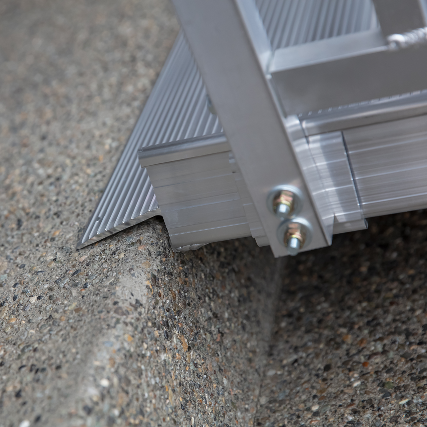 EZ-ACCESS 3G Ramp with Vertical Picket Handrails | SpinLife