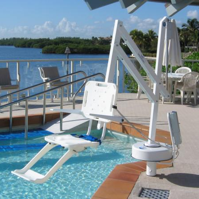 S.R. Smith Splash! Pool Lift - S.R. Smith Power Pool Lifts